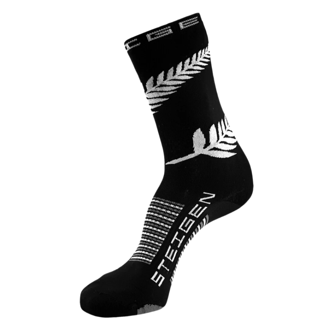 Buy Steigen Light Three Quarter Length Running Socks | Aid Station